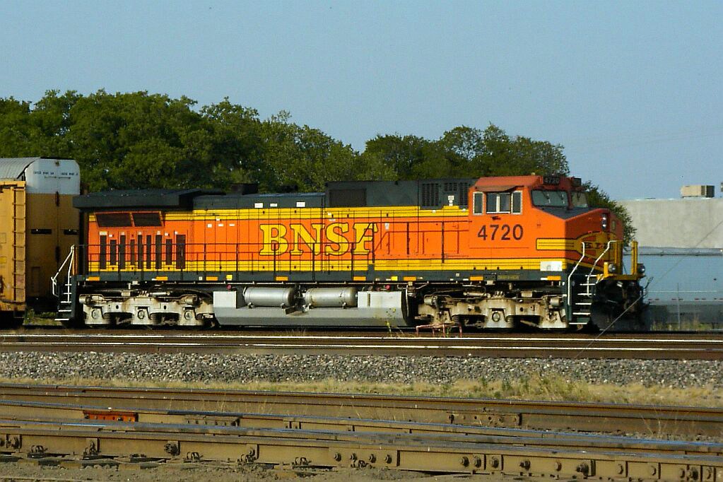 BNSF 4720
